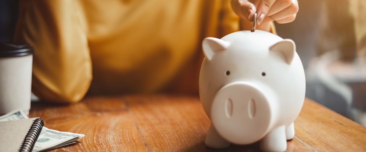 Clever Geld sparen: So machen Sie 2023 das Beste aus Ihren Finanzen